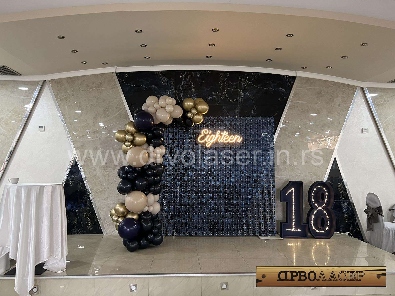 LED NEONSKI NATPISI – Drvolaser